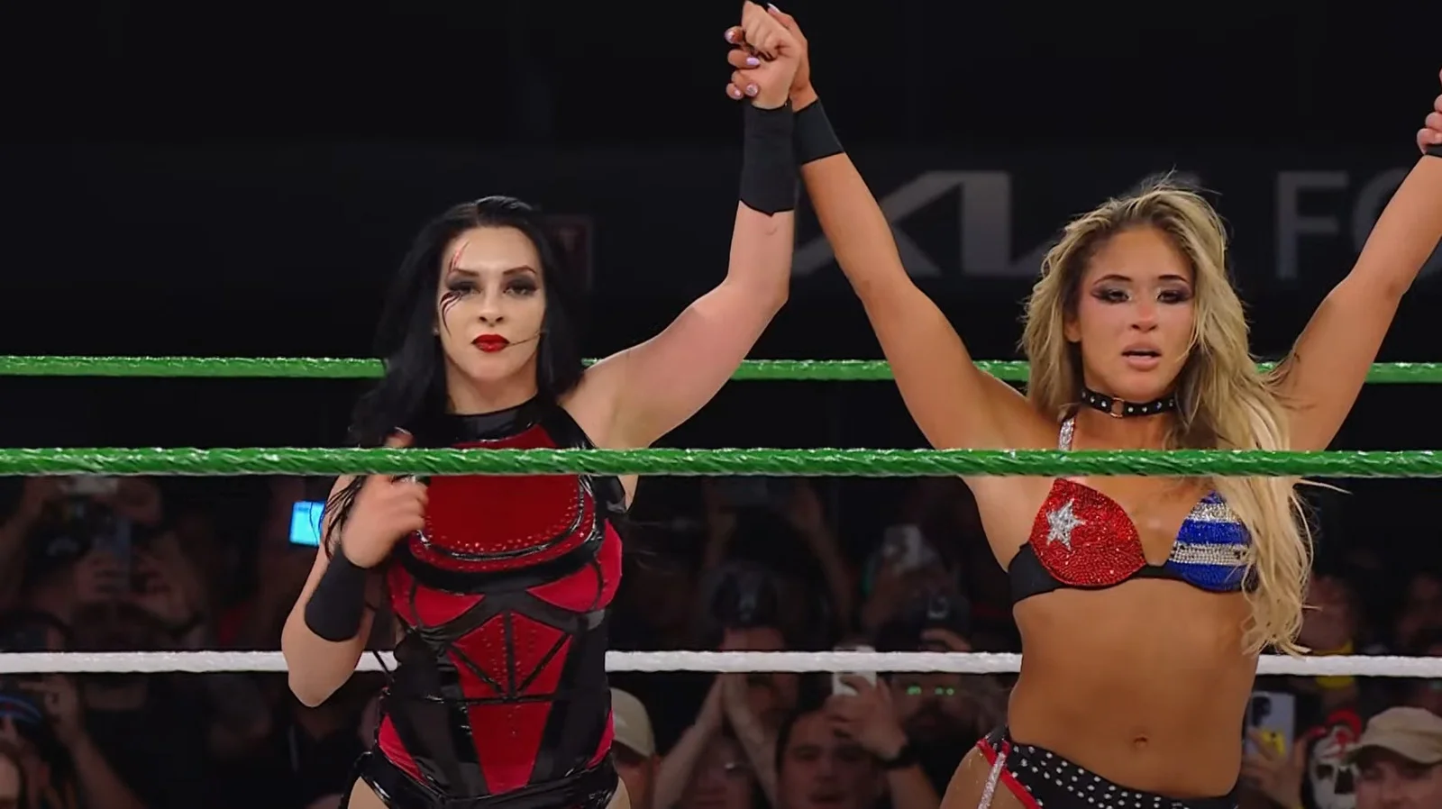 Lola Vice’s Double Devil’s Kiss at WWE Worlds Collide Stuns Fans, Steals the Show in Viral Tag ...